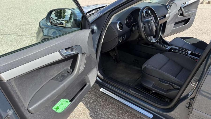 Pelēks Audi A3 2009 Marijampole, ar dzinēja tilpumu 1.39 L un nobraukumu 153 tūkst. km par 4600 €, foto 26 vietnē AUTOMOTO.COM.LV