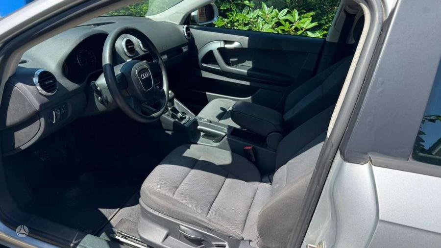 Grey Audi A3 2009 in Vilnius, with an engine capacity of 1.60 L and mileage of 214 thousand km for 4900 €, photo 8 on AUTOMOTO.COM.LV