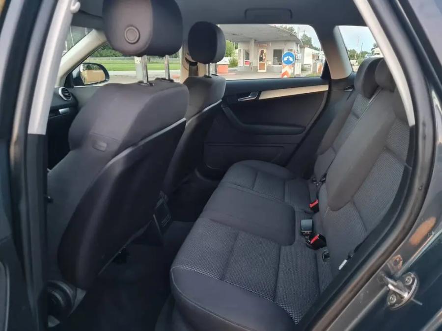 Pelēks Audi A3 2009 Ogre, ar dzinēja tilpumu 1.40 L un nobraukumu 153 tūkst. km par 6570 €, foto 14 vietnē AUTOMOTO.COM.LV