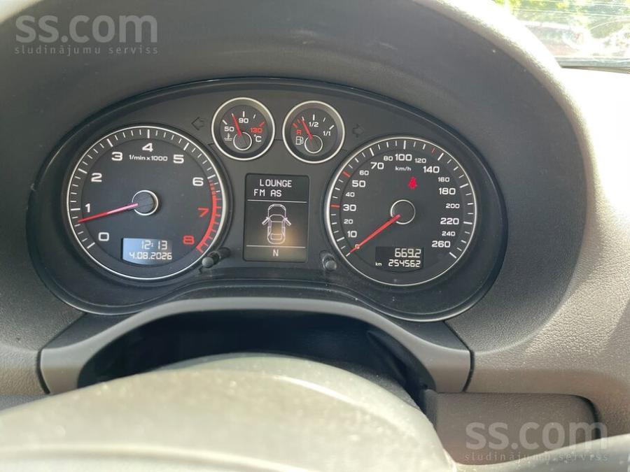 Grey Audi A3 2009 in Riga, with an engine capacity of 1.40 L and mileage of 254 thousand km for 4100 €, photo 9 on AUTOMOTO.COM.LV