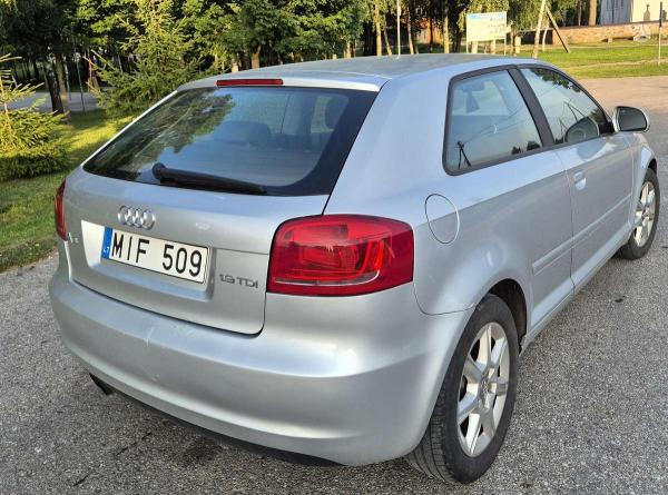 Pelēks Audi A3 2009 Jonava, ar dzinēja tilpumu 1.90 L un nobraukumu 372 tūkst. km par 3500 €, foto 3 vietnē AUTOMOTO.COM.LV