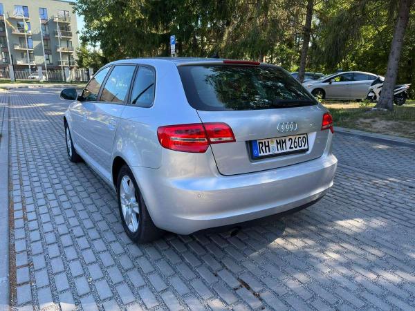 Pelēks Audi A3 2009 Viļņa, ar dzinēja tilpumu 1.60 L un nobraukumu 212 tūkst. km par 5900 €, foto 4 vietnē AUTOMOTO.COM.LV