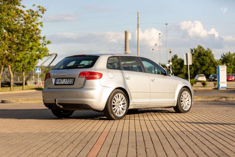 Pelēks Audi A3 2009 Jonava, ar dzinēja tilpumu 1.90 L un nobraukumu 325 tūkst. km par 3950 €, foto 4 vietnē AUTOMOTO.COM.LV
