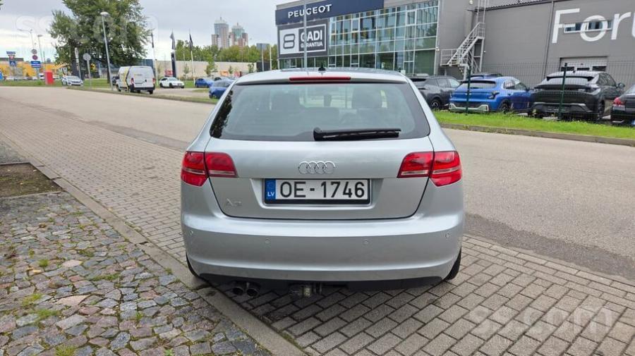 Grey Audi A3 2009 in Riga, with an engine capacity of 2.00 L and mileage of 277 thousand km for 4500 €, photo 6 on AUTOMOTO.COM.LV