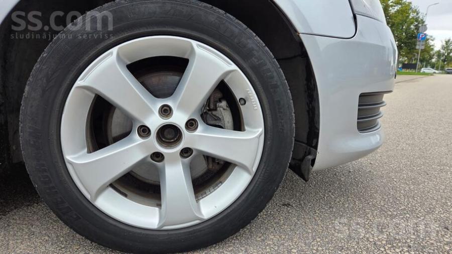 Grey Audi A3 2009 in Riga, with an engine capacity of 2.00 L and mileage of 277 thousand km for 4500 €, photo 12 on AUTOMOTO.COM.LV