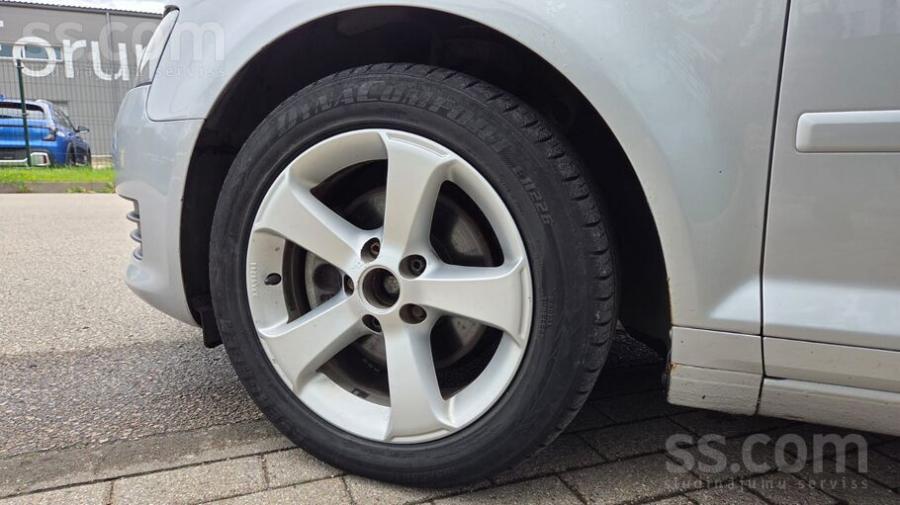 Grey Audi A3 2009 in Riga, with an engine capacity of 2.00 L and mileage of 277 thousand km for 4500 €, photo 13 on AUTOMOTO.COM.LV