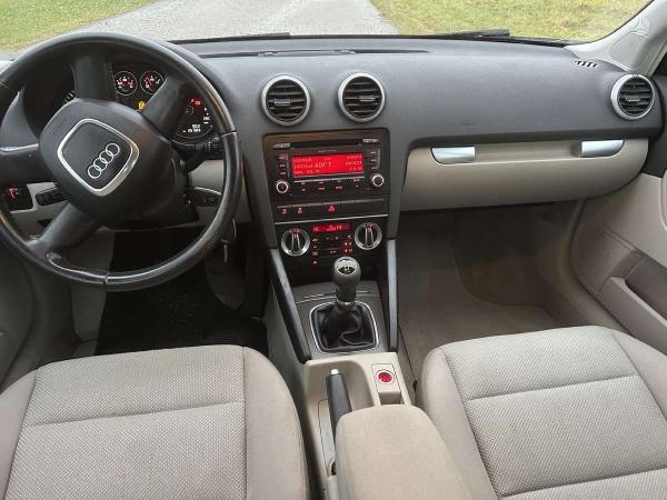 Pelēks Audi A3 2010 Šauļi, ar dzinēja tilpumu 1.60 L un nobraukumu 251 tūkst. km par 3700 €, foto 10 vietnē AUTOMOTO.COM.LV