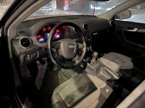Pelēks Audi A3 2010 Kauņa, ar dzinēja tilpumu 1.90 L un nobraukumu 307 tūkst. km par 4450 €, foto 5 vietnē AUTOMOTO.COM.LV