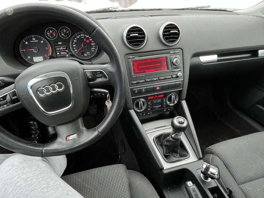 Grey Audi A3 2010 in Vilnius, with an engine capacity of 1.60 L and mileage of 360 thousand km for 3400 €, photo 6 on AUTOMOTO.COM.LV