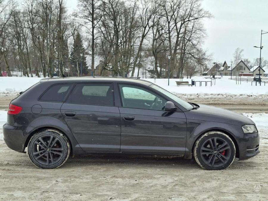 Grey Audi A3 2010 in Silute, with an engine capacity of 1.60 L and mileage of 260 thousand km for 3200 €, photo 5 on AUTOMOTO.COM.LV