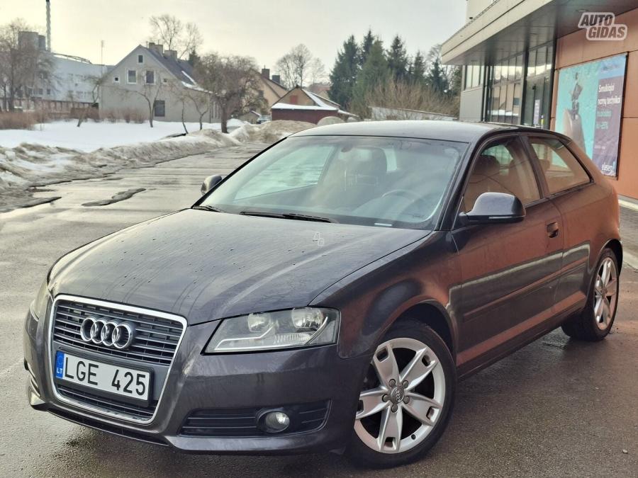 Grey Audi A3 2010 in Silute, with an engine capacity of 1.60 L and mileage of 228 thousand km for 3000 €, photo 5 on AUTOMOTO.COM.LV