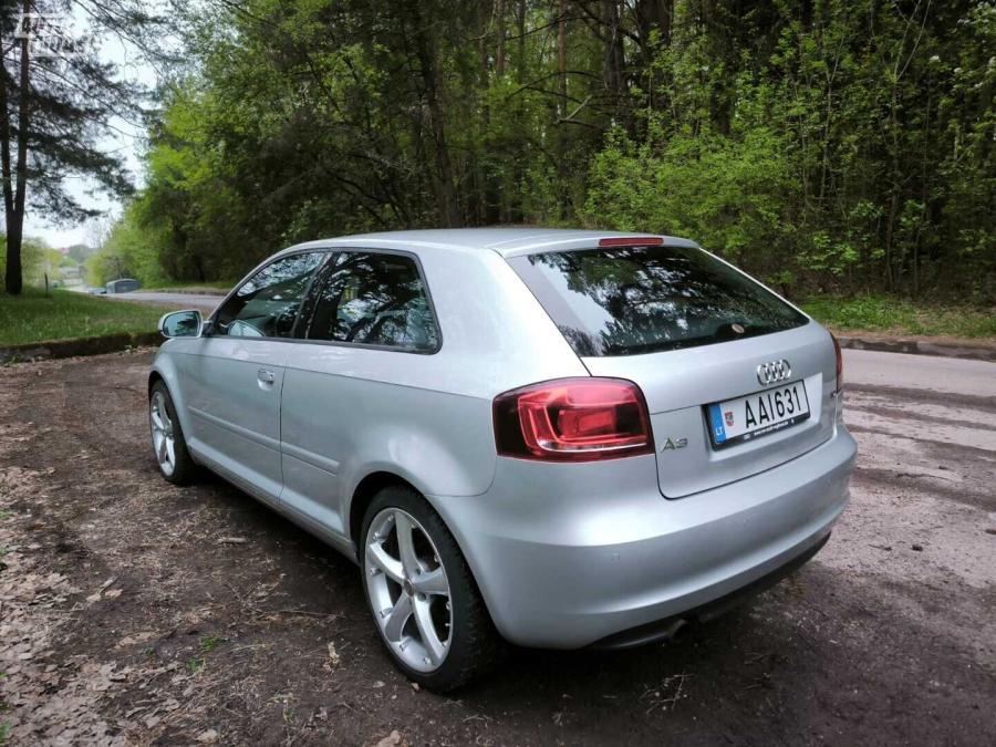 Grey Audi A3 2010 in Vilnius, with an engine capacity of 1.60 L and mileage of 338 thousand km for 4300 €, photo 3 on AUTOMOTO.COM.LV