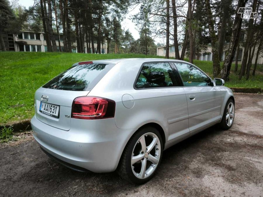 Grey Audi A3 2010 in Vilnius, with an engine capacity of 1.60 L and mileage of 338 thousand km for 4300 €, photo 6 on AUTOMOTO.COM.LV