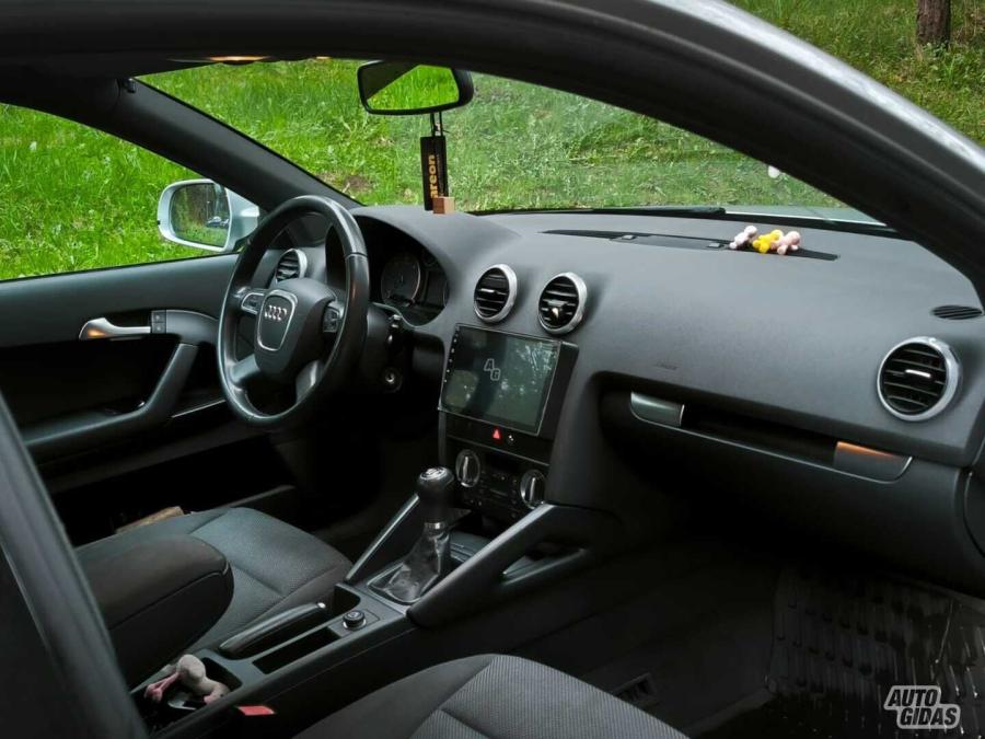 Grey Audi A3 2010 in Vilnius, with an engine capacity of 1.60 L and mileage of 338 thousand km for 4300 €, photo 12 on AUTOMOTO.COM.LV