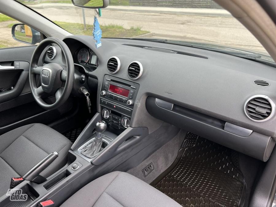 Grey Audi A3 2010 in Kaisiadorys, with an engine capacity of 1.60 L and mileage of 274 thousand km for 4850 €, photo 24 on AUTOMOTO.COM.LV