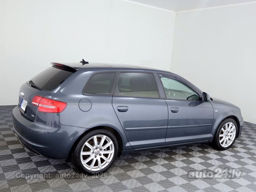 Pelēks Audi A3 2010 Tallina, ar dzinēja tilpumu 2.00 L un nobraukumu 194 tūkst. km par 3599 €, foto 4 vietnē AUTOMOTO.COM.LV