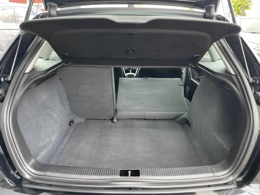 Grey Audi A3 2010 in Talsi, with an engine capacity of 1.40 L and mileage of 135 thousand km for 5450 €, photo 6 on AUTOMOTO.COM.LV