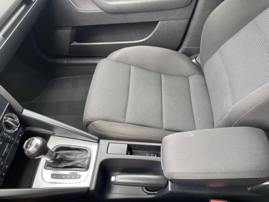 Grey Audi A3 2010 in Talsi, with an engine capacity of 1.40 L and mileage of 135 thousand km for 5450 €, photo 20 on AUTOMOTO.COM.LV