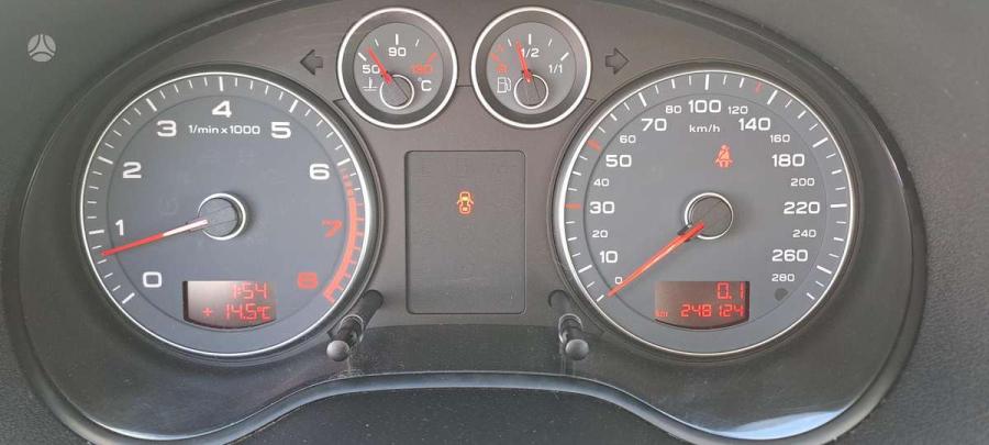 Pelēks Audi A3 2010 Utena, ar dzinēja tilpumu 1.39 L un nobraukumu 248 tūkst. km par 3950 €, foto 10 vietnē AUTOMOTO.COM.LV