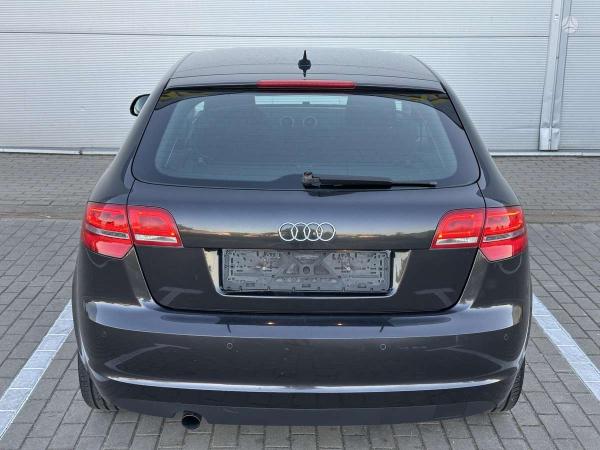 Pelēks Audi A3 2010 Utena, ar dzinēja tilpumu 1.60 L un nobraukumu 392 tūkst. km par 4500 €, foto 6 vietnē AUTOMOTO.COM.LV