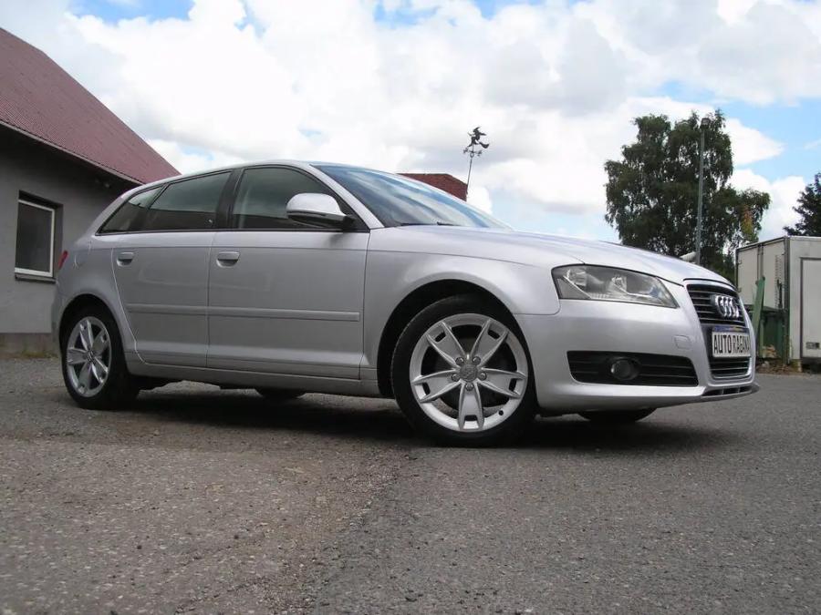 Pelēks Audi A3 2010 Sigulda, ar dzinēja tilpumu 2.00 L un nobraukumu 205 tūkst. km par 6750 €, foto 3 vietnē AUTOMOTO.COM.LV