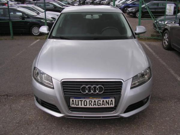 Pelēks Audi A3 2010 Sigulda, ar dzinēja tilpumu 2.00 L un nobraukumu 205 tūkst. km par 6750 €, foto 5 vietnē AUTOMOTO.COM.LV