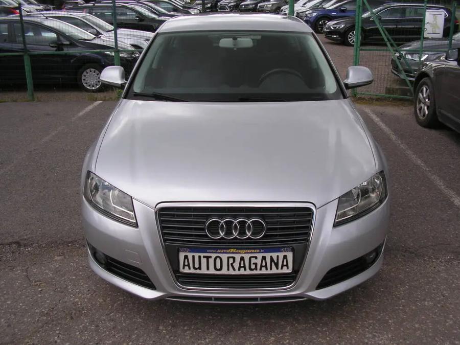 Pelēks Audi A3 2010 Sigulda, ar dzinēja tilpumu 2.00 L un nobraukumu 205 tūkst. km par 6750 €, foto 6 vietnē AUTOMOTO.COM.LV