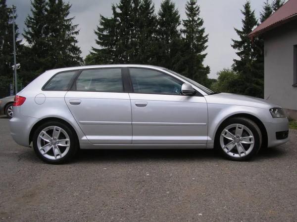 Pelēks Audi A3 2010 Sigulda, ar dzinēja tilpumu 2.00 L un nobraukumu 205 tūkst. km par 6750 €, foto 7 vietnē AUTOMOTO.COM.LV