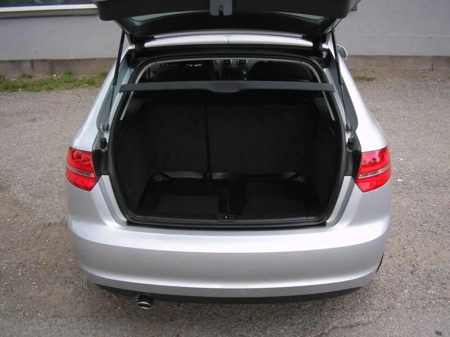 Pelēks Audi A3 2010 Sigulda, ar dzinēja tilpumu 2.00 L un nobraukumu 205 tūkst. km par 6750 €, foto 21 vietnē AUTOMOTO.COM.LV