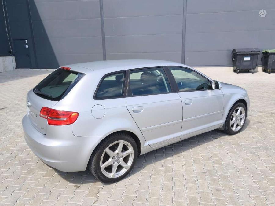 Pelēks Audi A3 2010 Šauļi, ar dzinēja tilpumu 1.40 L un nobraukumu 211 tūkst. km par 3000 €, foto 7 vietnē AUTOMOTO.COM.LV