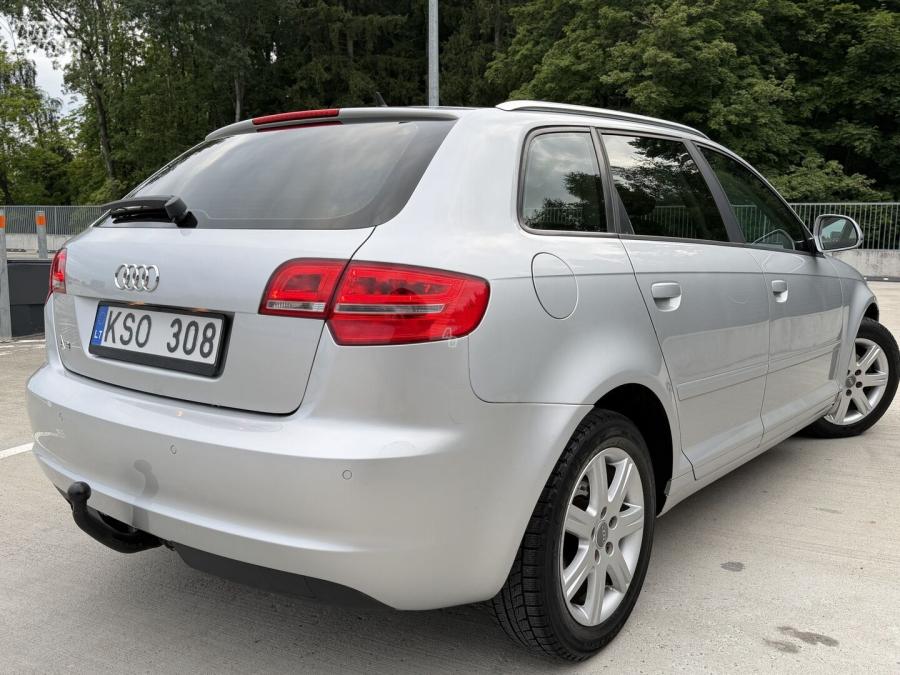Pelēks Audi A3 2010 Viļņa, ar dzinēja tilpumu 1.60 L un nobraukumu 325 tūkst. km par 3199 €, foto 4 vietnē AUTOMOTO.COM.LV