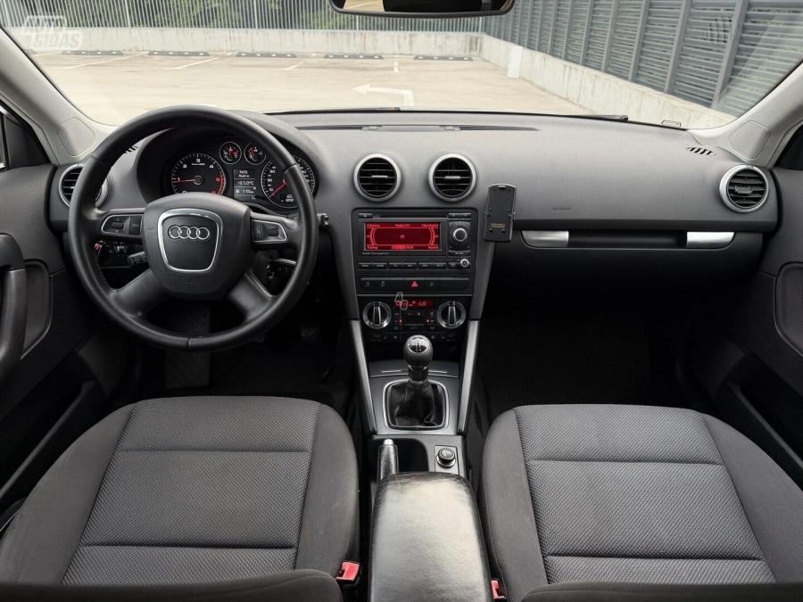 Pelēks Audi A3 2010 Viļņa, ar dzinēja tilpumu 1.60 L un nobraukumu 325 tūkst. km par 3199 €, foto 11 vietnē AUTOMOTO.COM.LV