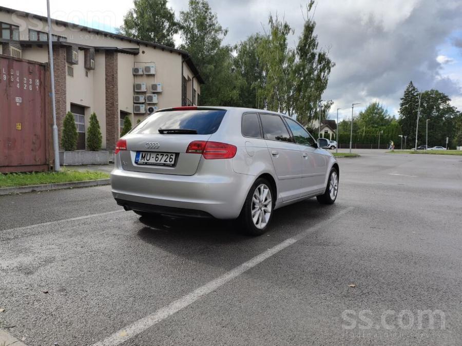Pelēks Audi A3 2010 Rīga, ar dzinēja tilpumu 1.60 L un nobraukumu 271 tūkst. km par 4200 €, foto 5 vietnē AUTOMOTO.COM.LV