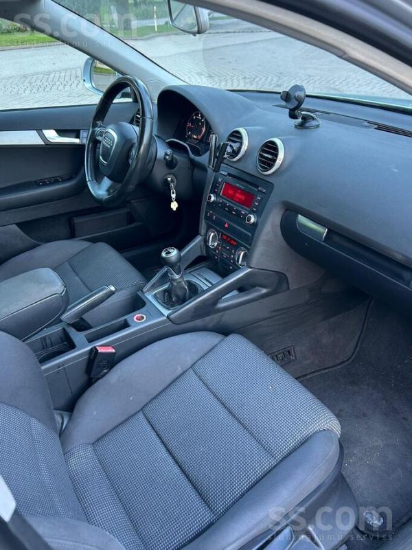 Grey Audi A3 2010 in Valmiera, with an engine capacity of 1.60 L and mileage of 289 thousand km for 3500 €, photo 9 on AUTOMOTO.COM.LV