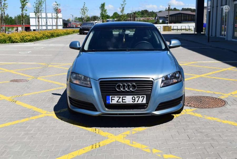 Grey Audi A3 2010 in Vilnius, with an engine capacity of 1.60 L and mileage of 176 thousand km for 3800 €, photo 5 on AUTOMOTO.COM.LV