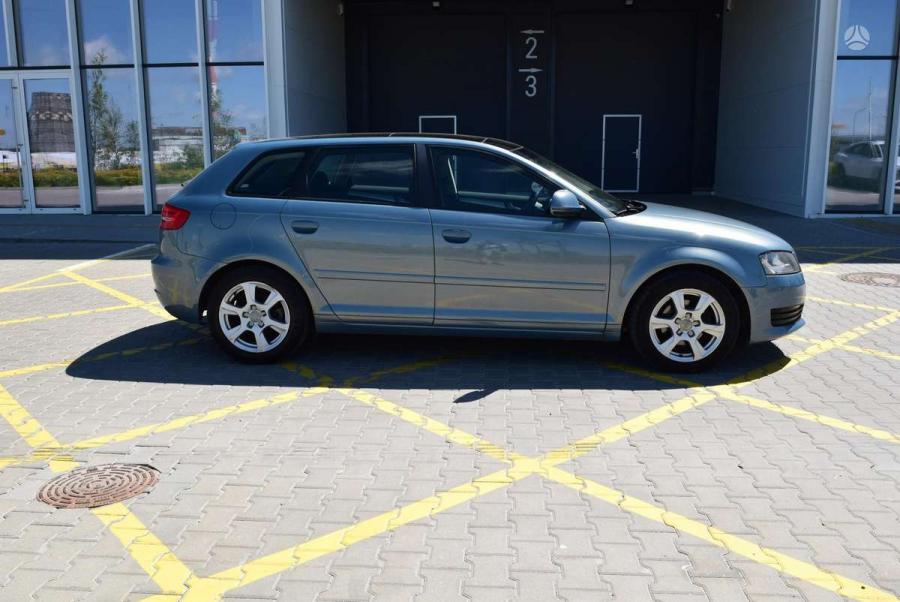 Grey Audi A3 2010 in Vilnius, with an engine capacity of 1.60 L and mileage of 176 thousand km for 3800 €, photo 17 on AUTOMOTO.COM.LV