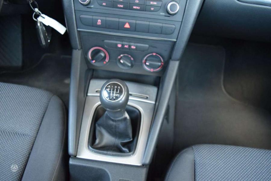 Grey Audi A3 2010 in Vilnius, with an engine capacity of 1.60 L and mileage of 176 thousand km for 3800 €, photo 24 on AUTOMOTO.COM.LV