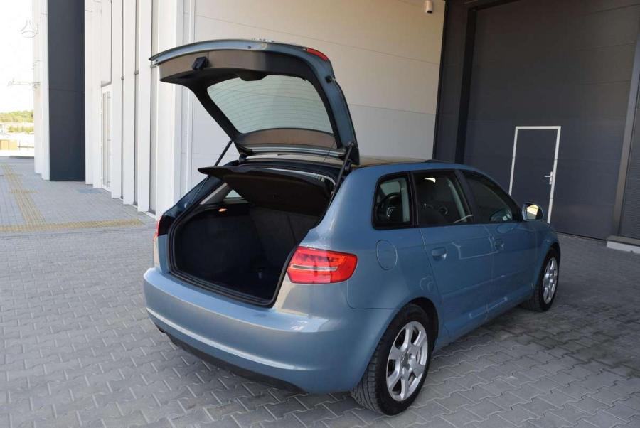 Grey Audi A3 2010 in Vilnius, with an engine capacity of 1.60 L and mileage of 176 thousand km for 3800 €, photo 39 on AUTOMOTO.COM.LV