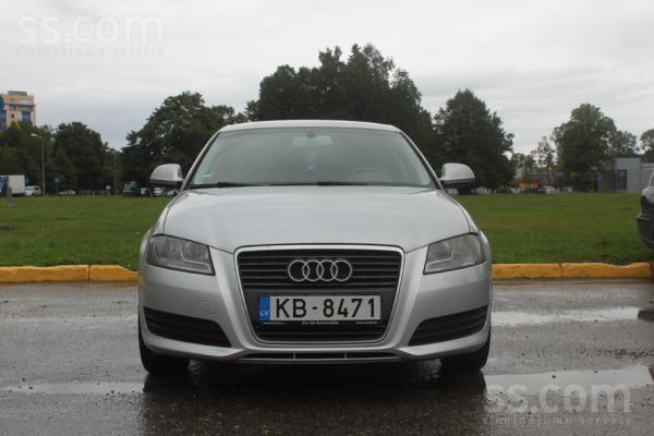 Pelēks Audi A3 2010 Rīga, ar dzinēja tilpumu 1.60 L un nobraukumu 229 tūkst. km par 5900 €, foto 3 vietnē AUTOMOTO.COM.LV