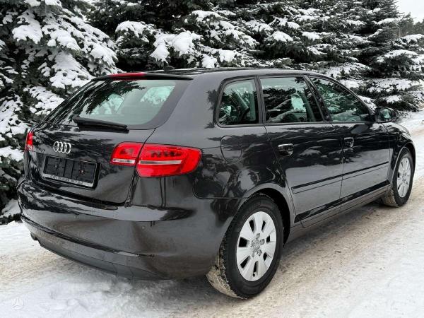 Pelēks Audi A3 2011 Utena, ar dzinēja tilpumu 1.60 L un nobraukumu 250 tūkst. km par 4990 €, foto 4 vietnē AUTOMOTO.COM.LV