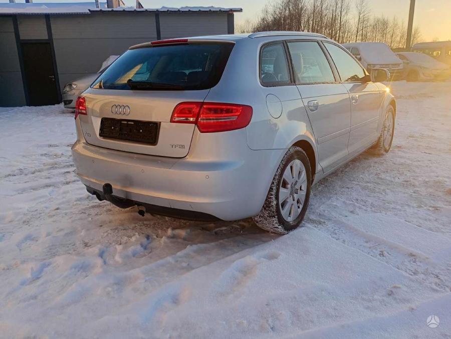 Pelēks Audi A3 2011 Utena, ar dzinēja tilpumu 1.20 L un nobraukumu 141 tūkst. km par 4400 €, foto 10 vietnē AUTOMOTO.COM.LV