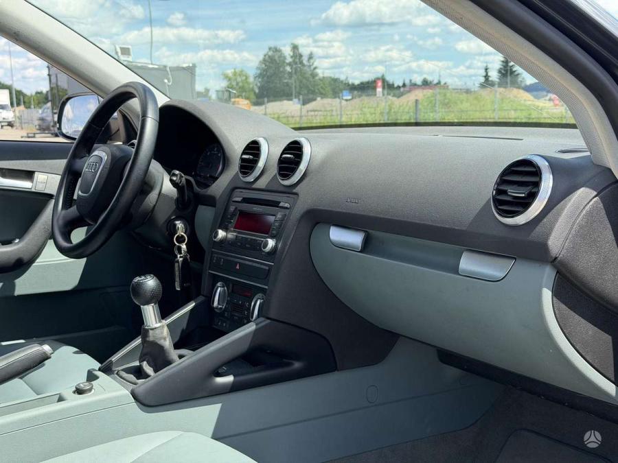 Pelēks Audi A3 2011 Tauragė, ar dzinēja tilpumu 1.60 L un nobraukumu 227 tūkst. km par 4800 €, foto 16 vietnē AUTOMOTO.COM.LV