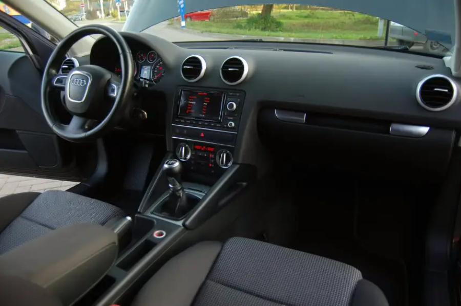 Pelēks Audi A3 2011 Jēkabpils, ar dzinēja tilpumu 1.60 L un nobraukumu 321 tūkst. km par 4890 €, foto 16 vietnē AUTOMOTO.COM.LV