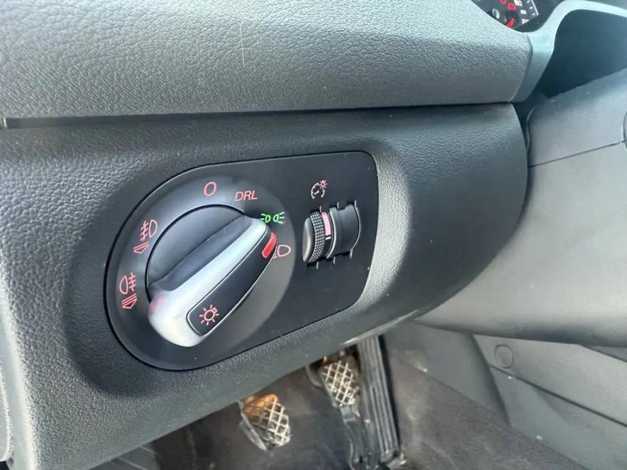 Pelēks Audi A3 2011 Rēzekne, ar dzinēja tilpumu 2.00 L un nobraukumu 293 tūkst. km par 5290 €, foto 17 vietnē AUTOMOTO.COM.LV