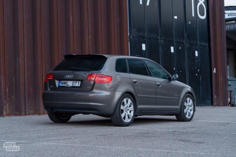 Grey Audi A3 2011 in Kaunas, with an engine capacity of 1.60 L and mileage of 219 thousand km for 4500 €, photo 7 on AUTOMOTO.COM.LV