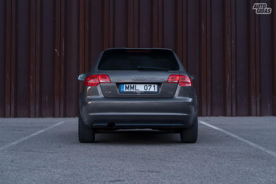 Grey Audi A3 2011 in Kaunas, with an engine capacity of 1.60 L and mileage of 219 thousand km for 4500 €, photo 9 on AUTOMOTO.COM.LV
