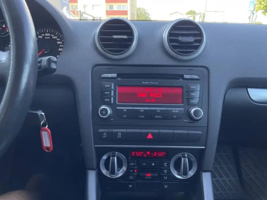Pelēks Audi A3 2011 Talsi, ar dzinēja tilpumu 1.40 L un nobraukumu 133 tūkst. km par 5900 €, foto 18 vietnē AUTOMOTO.COM.LV