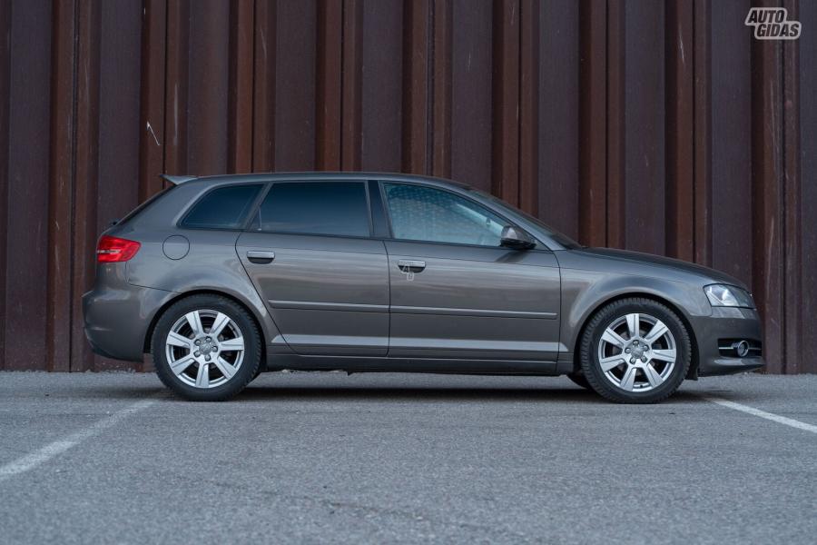 Pelēks Audi A3 2011 Kauņa, ar dzinēja tilpumu 1.60 L un nobraukumu 219 tūkst. km par 4500 €, foto 3 vietnē AUTOMOTO.COM.LV