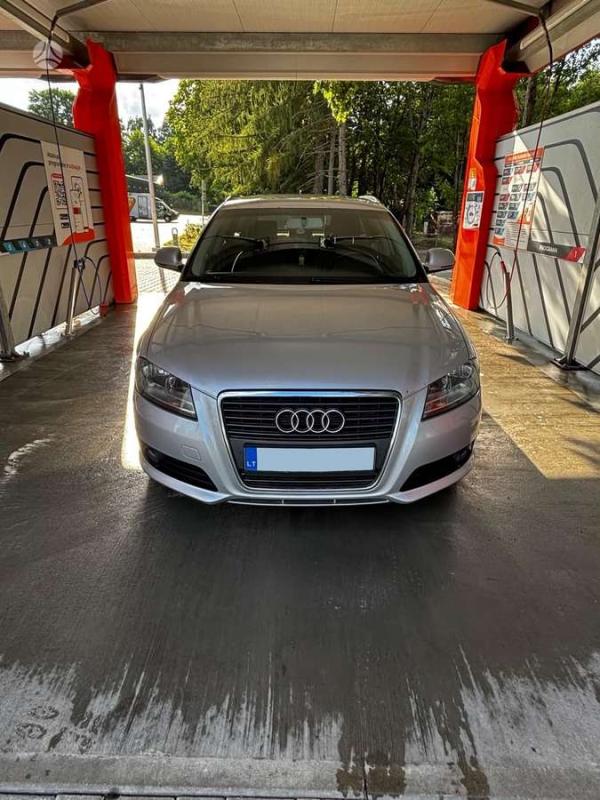Grey Audi A3 2011 in Vilnius, with an engine capacity of 1.60 L and mileage of 325 thousand km for 3250 €, photo 1 on AUTOMOTO.COM.LV