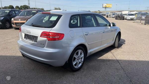 Pelēks Audi A3 2011 Marijampole, ar dzinēja tilpumu 1.39 L un nobraukumu 220 tūkst. km par 5200 €, foto 3 vietnē AUTOMOTO.COM.LV